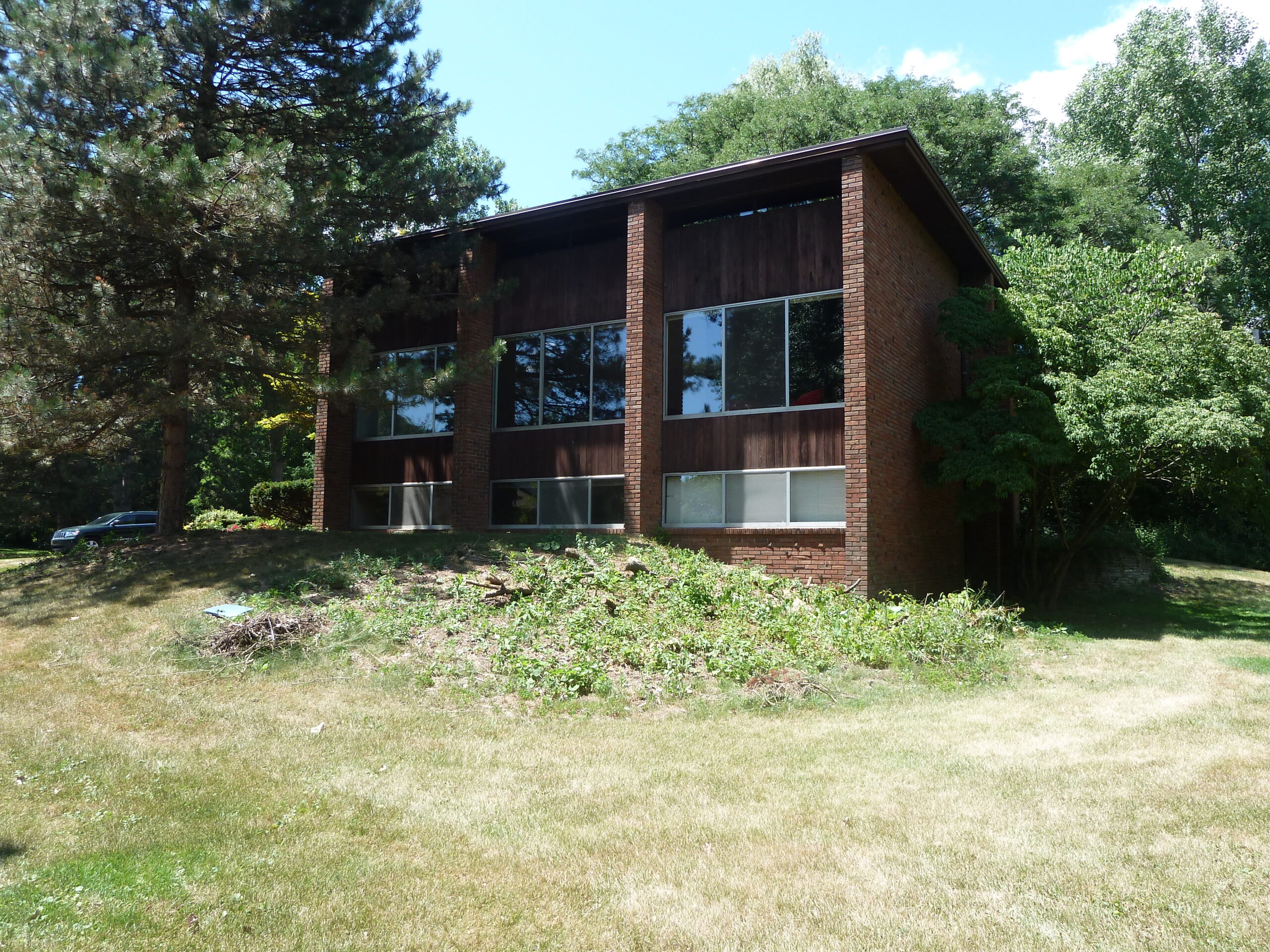 Robert Saarinen Swanson House – Michigan Modern