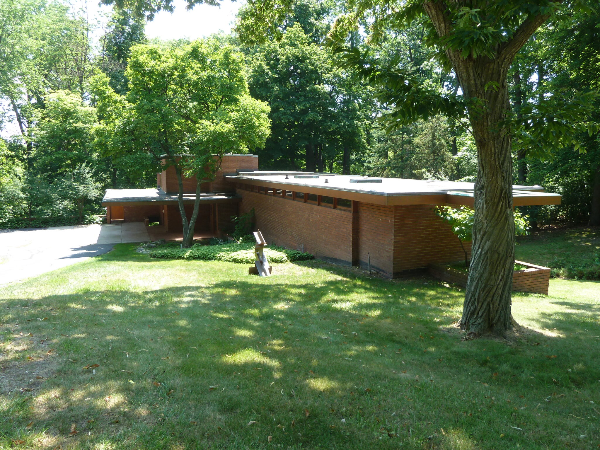 Gregor S. and Elizabeth B. Affleck House – Michigan Modern