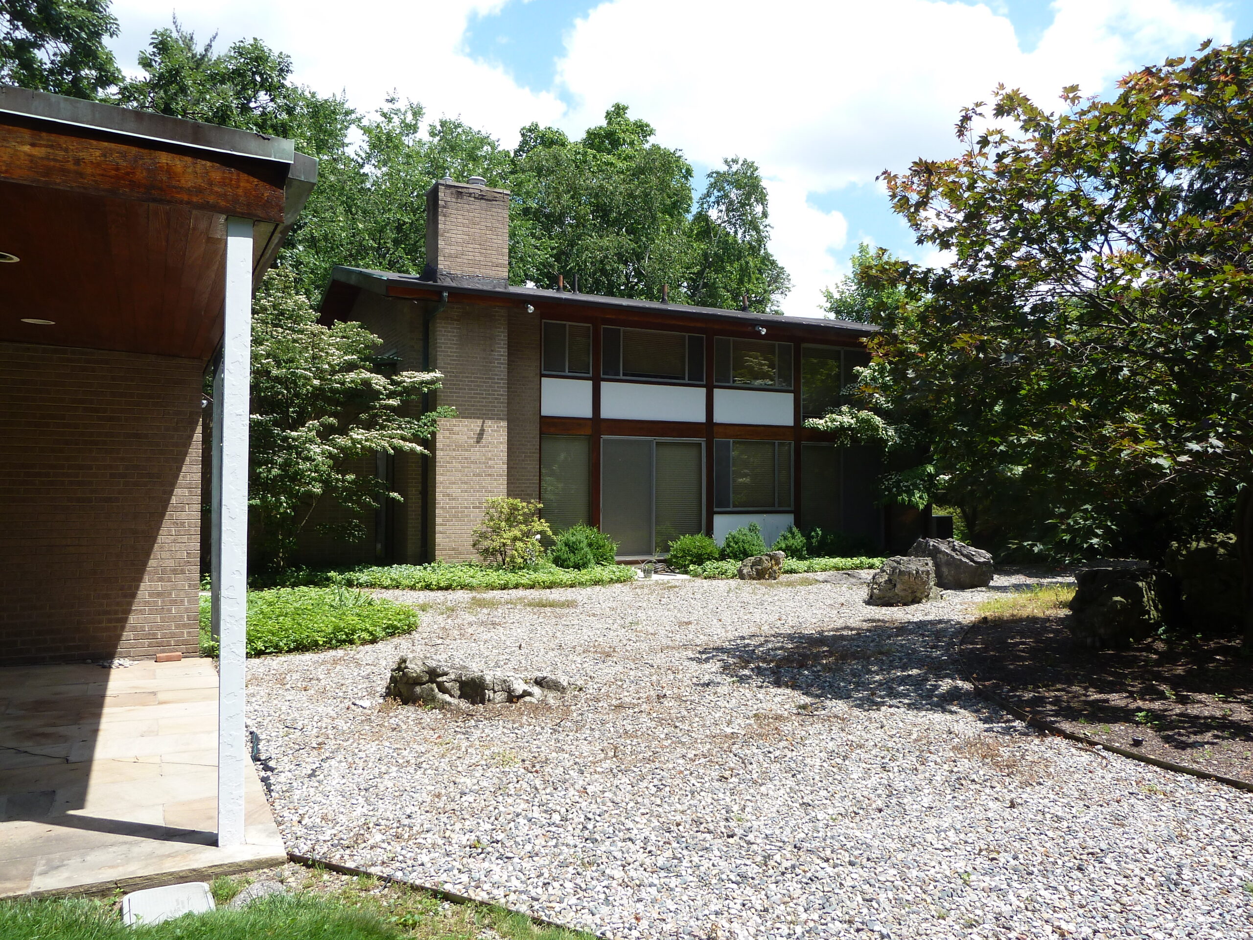 S. Brooks and Florence Barron House – Michigan Modern